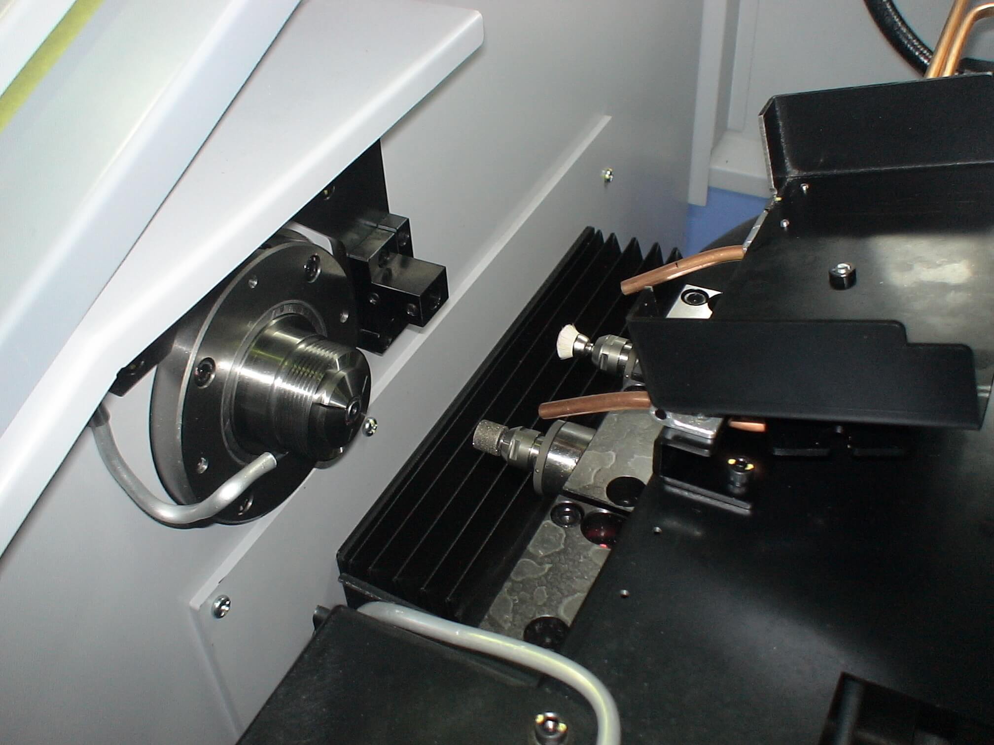 NUCROBO-8EX - Automatic CNC lathe equipped with robot loader | EGURO LTD.