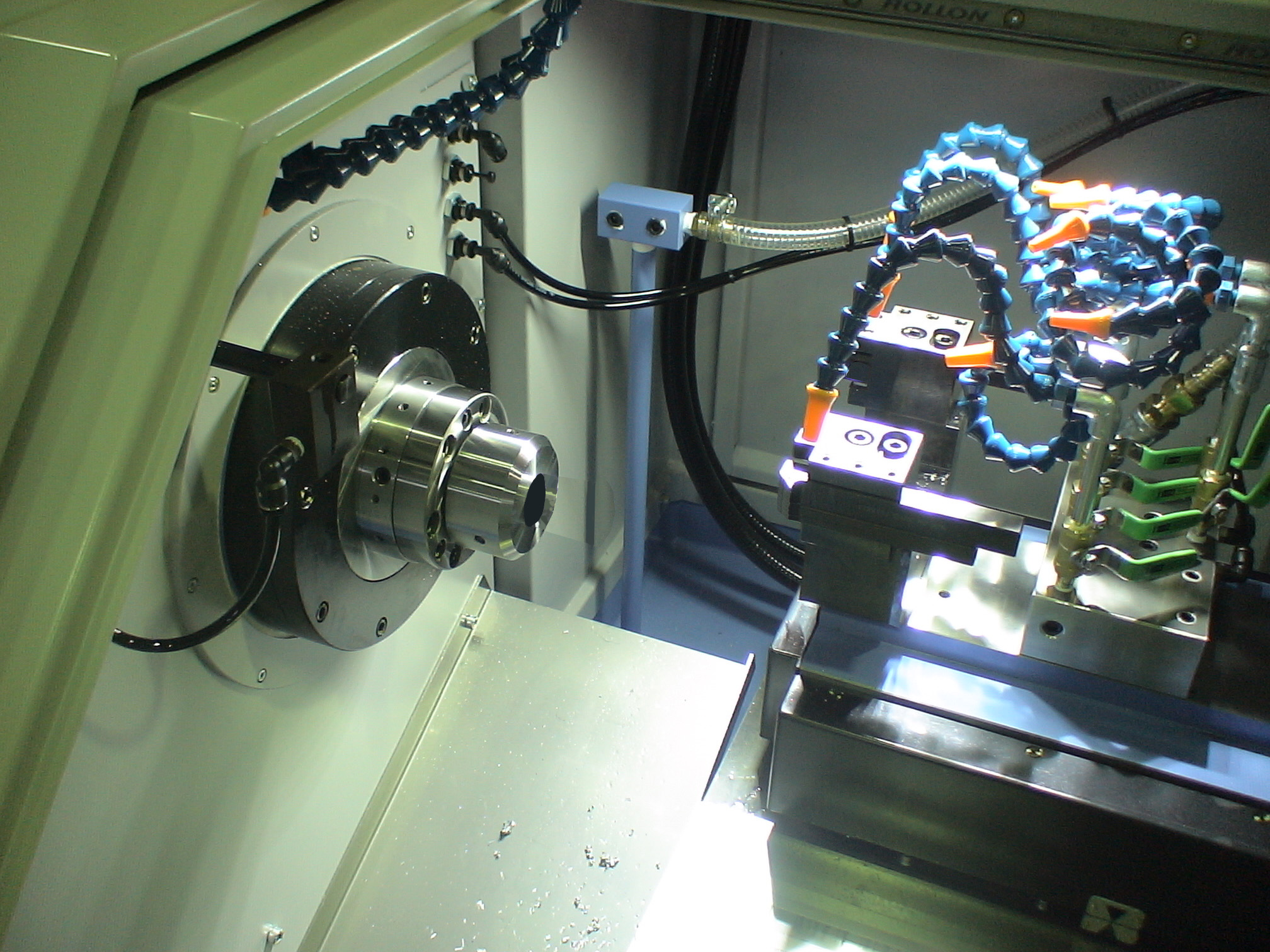 RGS-200: Knurling machine | Performs high-quality knurling and turning